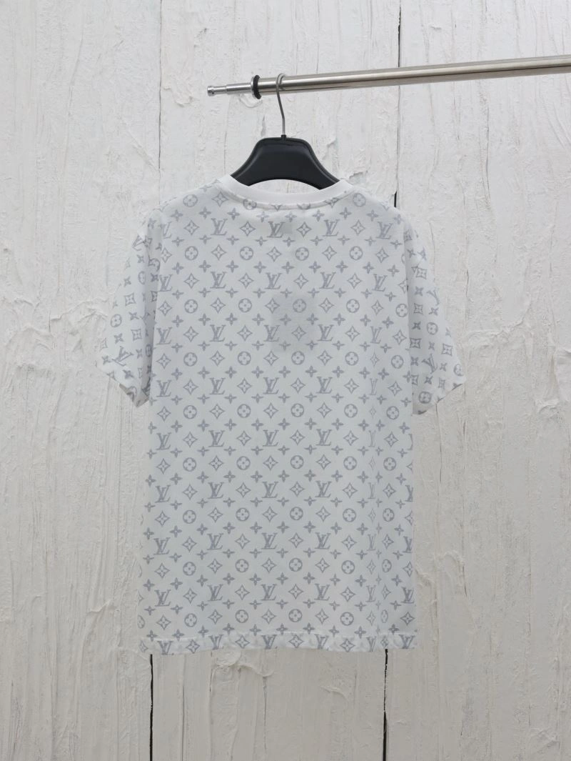 Indistinguishable Louis Vuitton T-Shirts