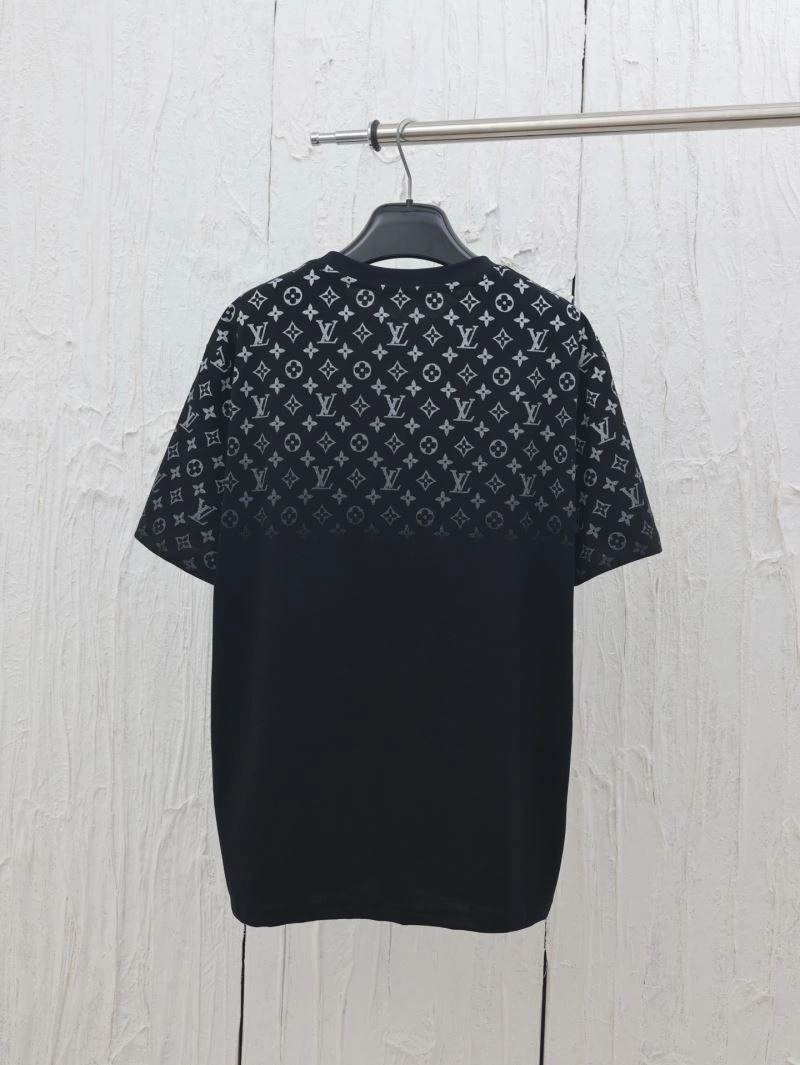 Precise copy Louis Vuitton T-Shirts