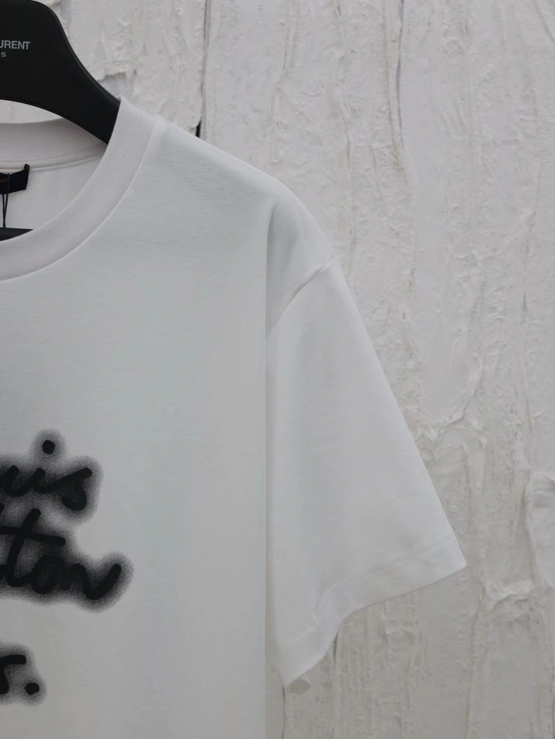 High accuracy Louis Vuitton T-Shirts
