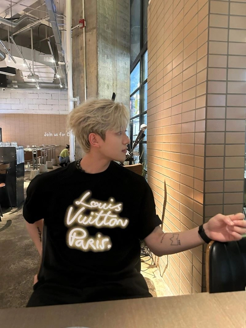 High accuracy Louis Vuitton T-Shirts