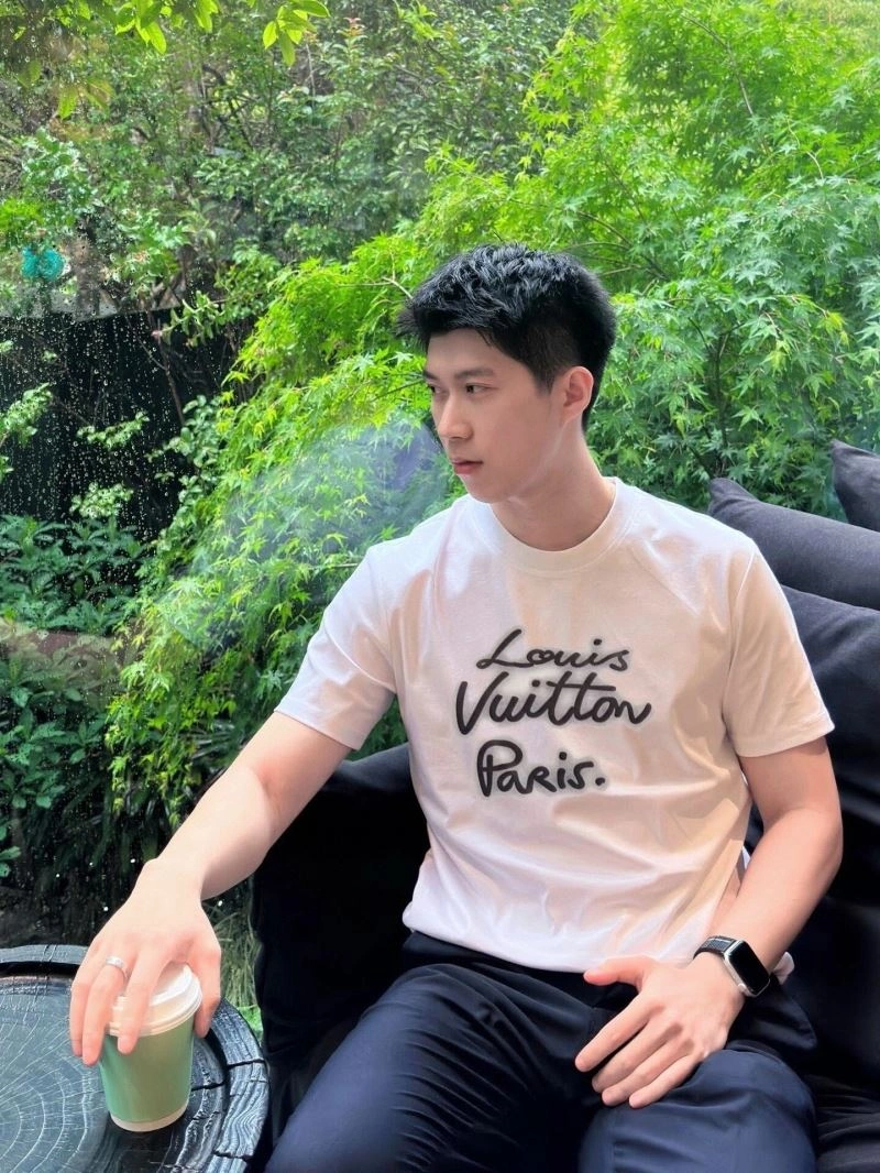 High accuracy Louis Vuitton T-Shirts