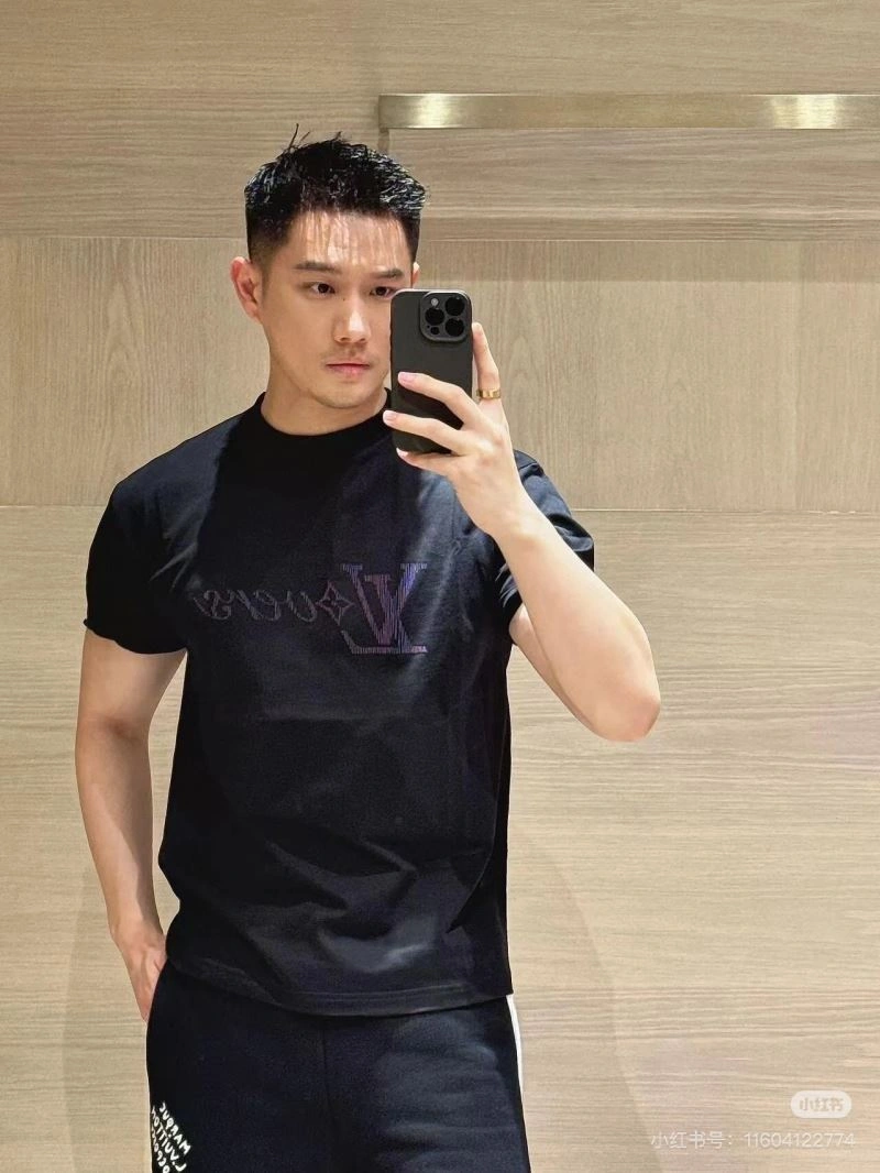 Economical Louis Vuitton T-Shirts