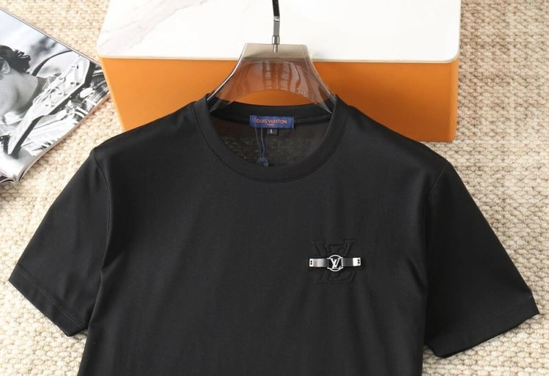 Factory-made Louis Vuitton T-Shirts