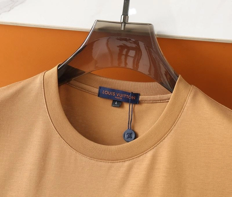 Factory-made Louis Vuitton T-Shirts