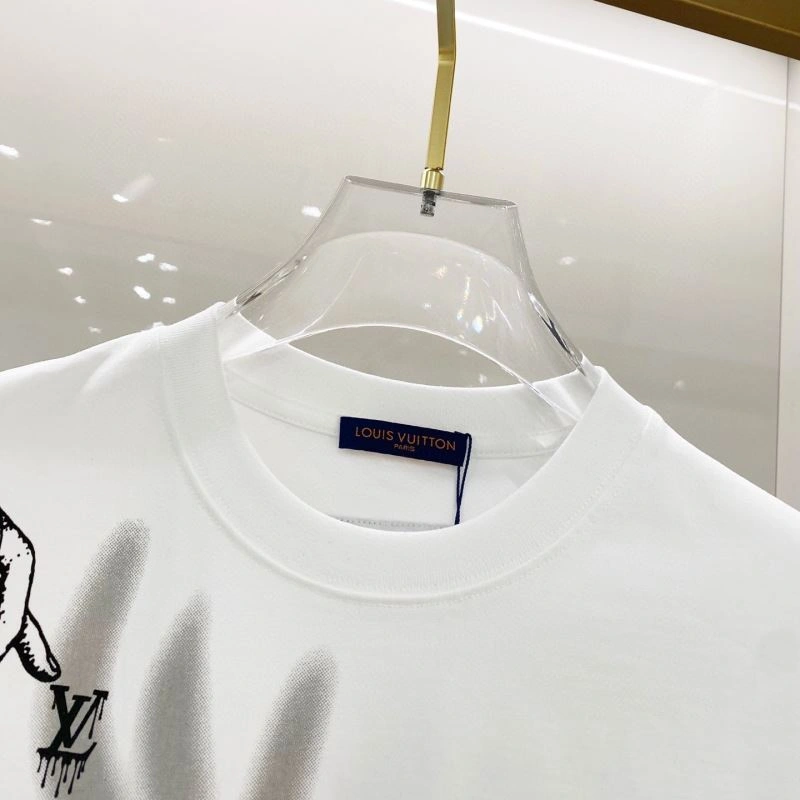 Precise copy Louis Vuitton T-Shirts