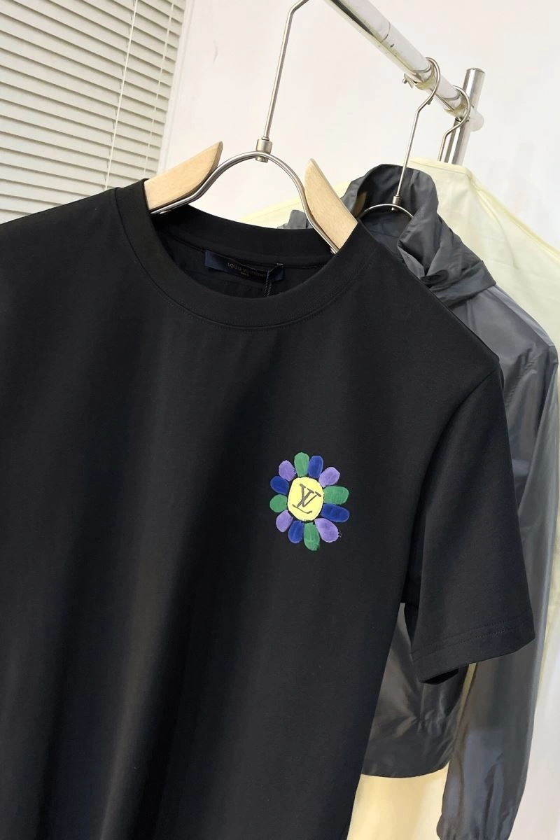 Low-cost Louis Vuitton T-Shirts