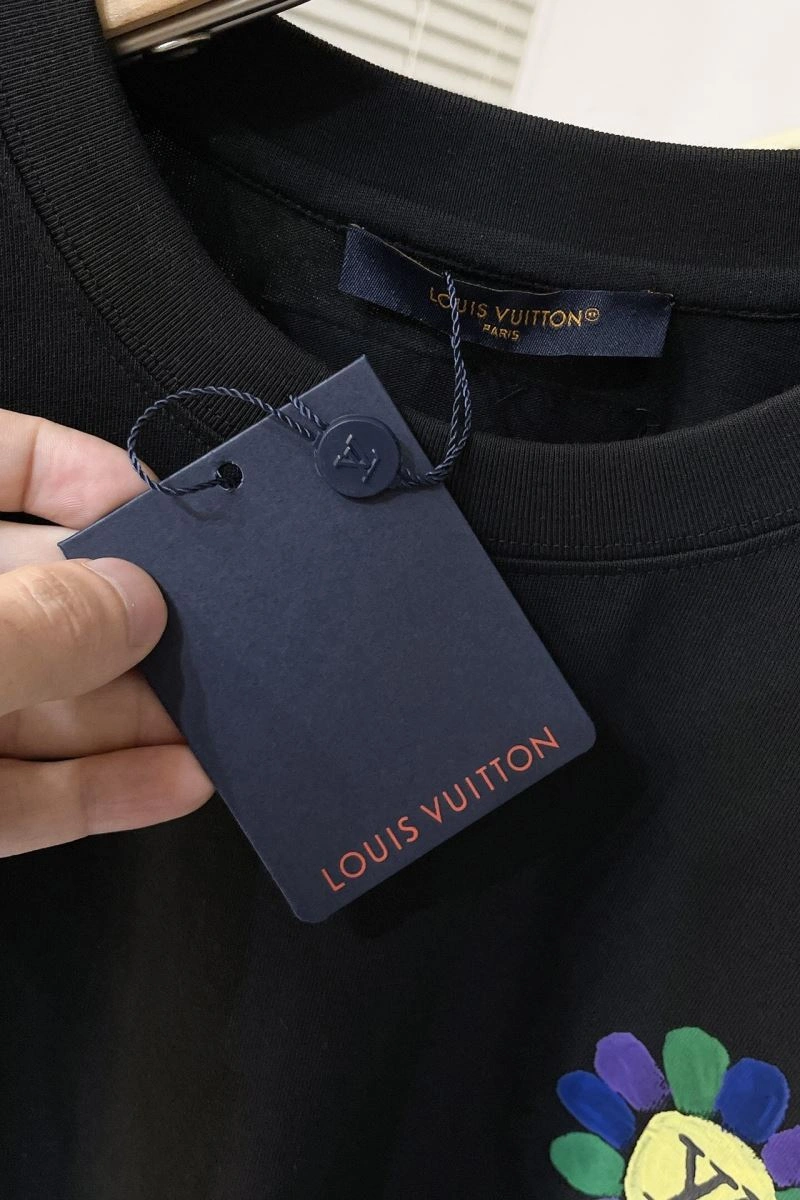 Low-cost Louis Vuitton T-Shirts