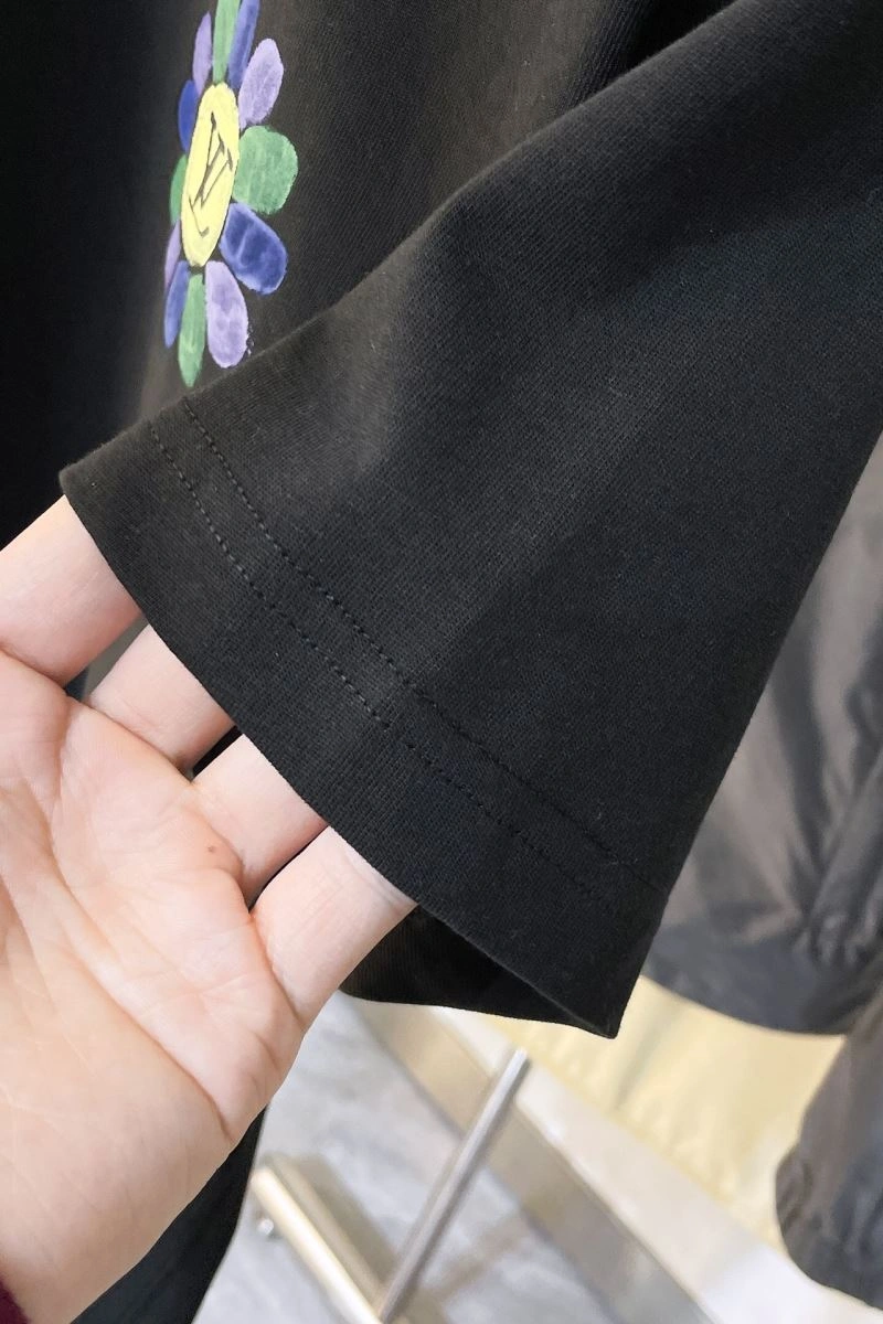 Low-cost Louis Vuitton T-Shirts