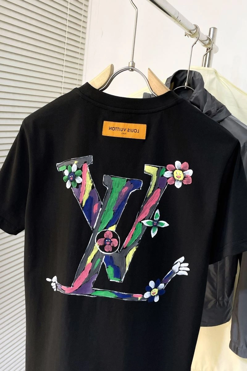 Low-cost Louis Vuitton T-Shirts