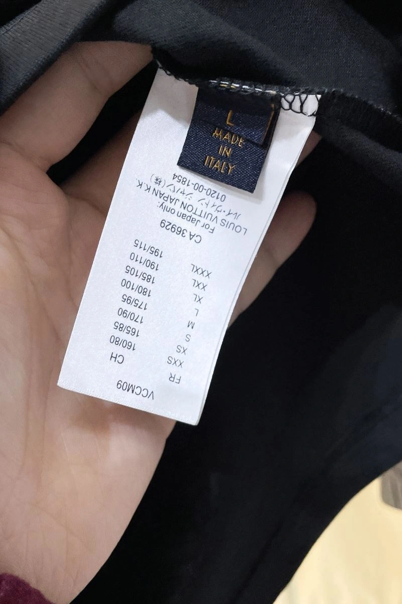 Low-cost Louis Vuitton T-Shirts