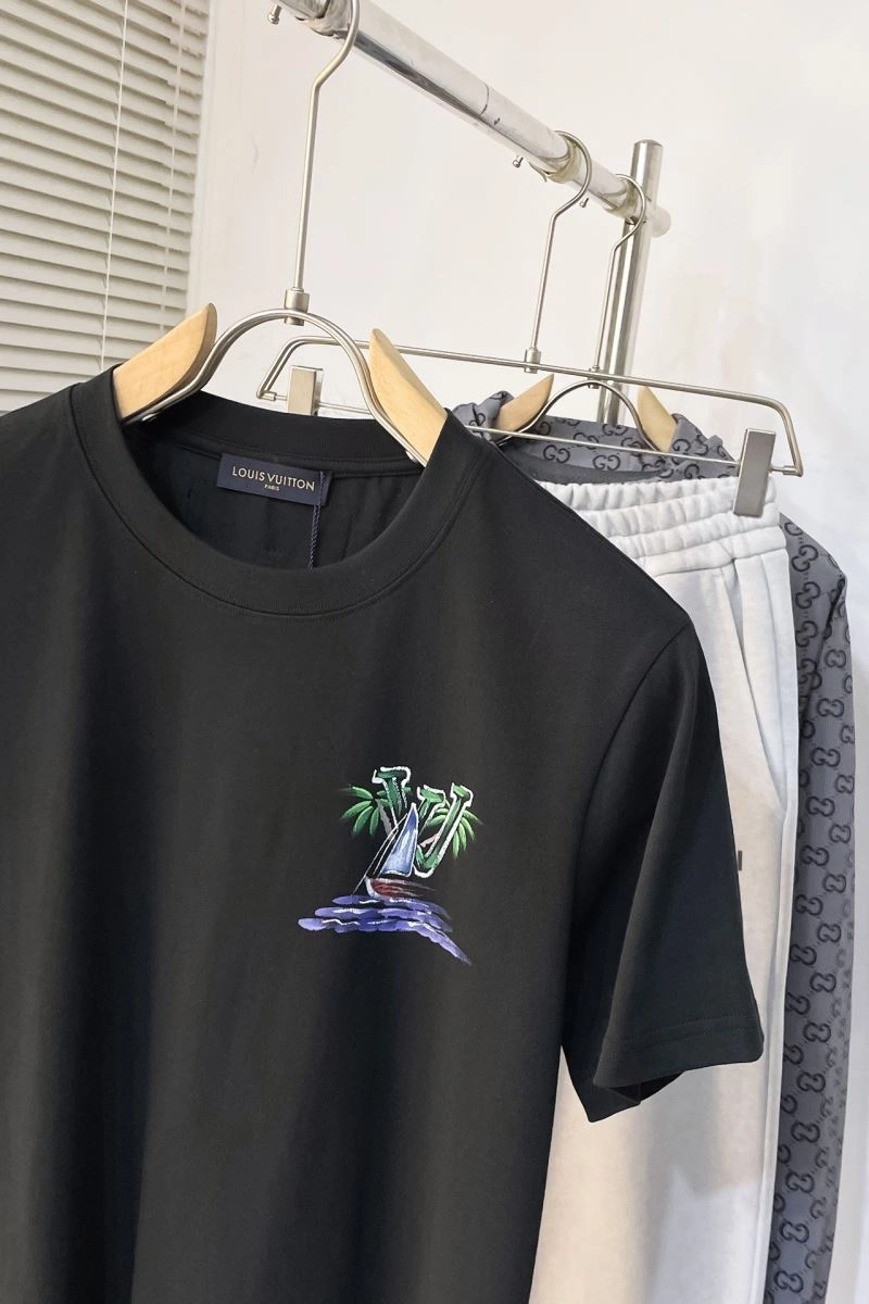Cut-rate Louis Vuitton T-Shirts