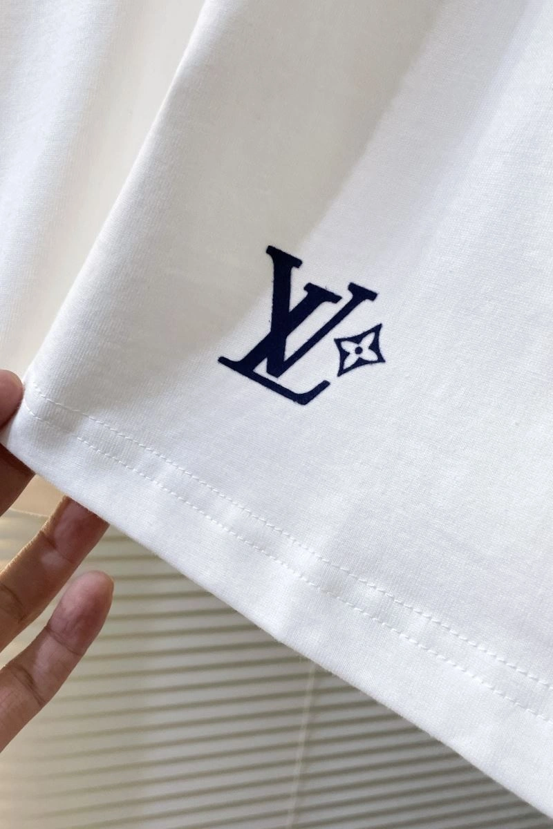 Cut-rate Louis Vuitton T-Shirts