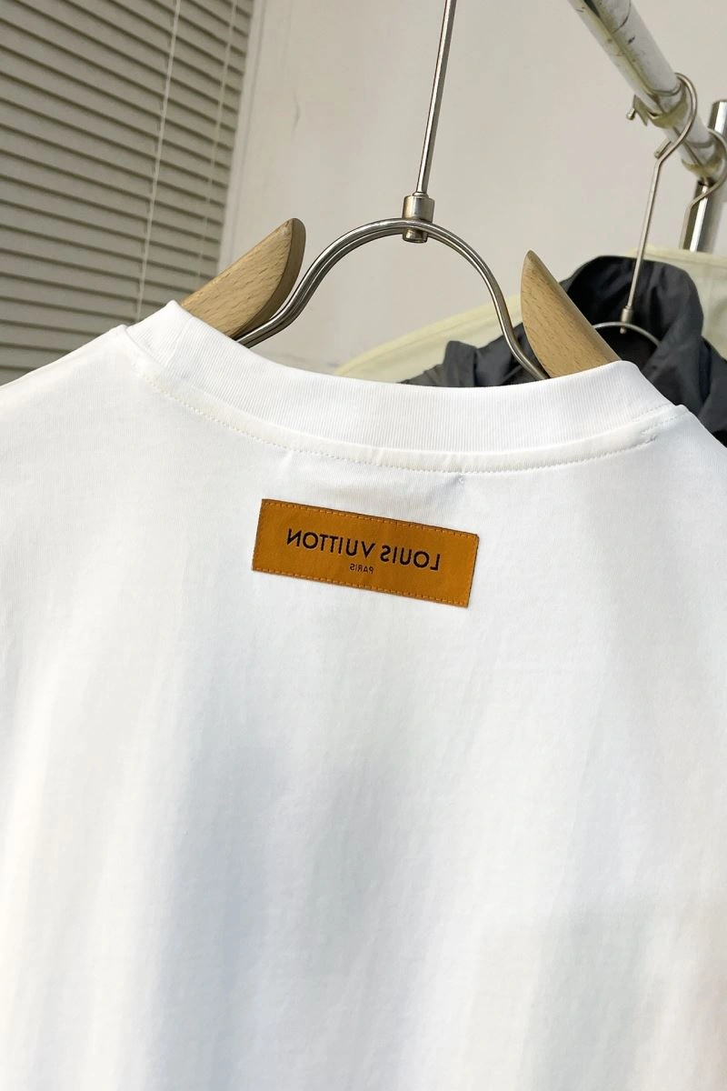 High fidelity Louis Vuitton T-Shirts