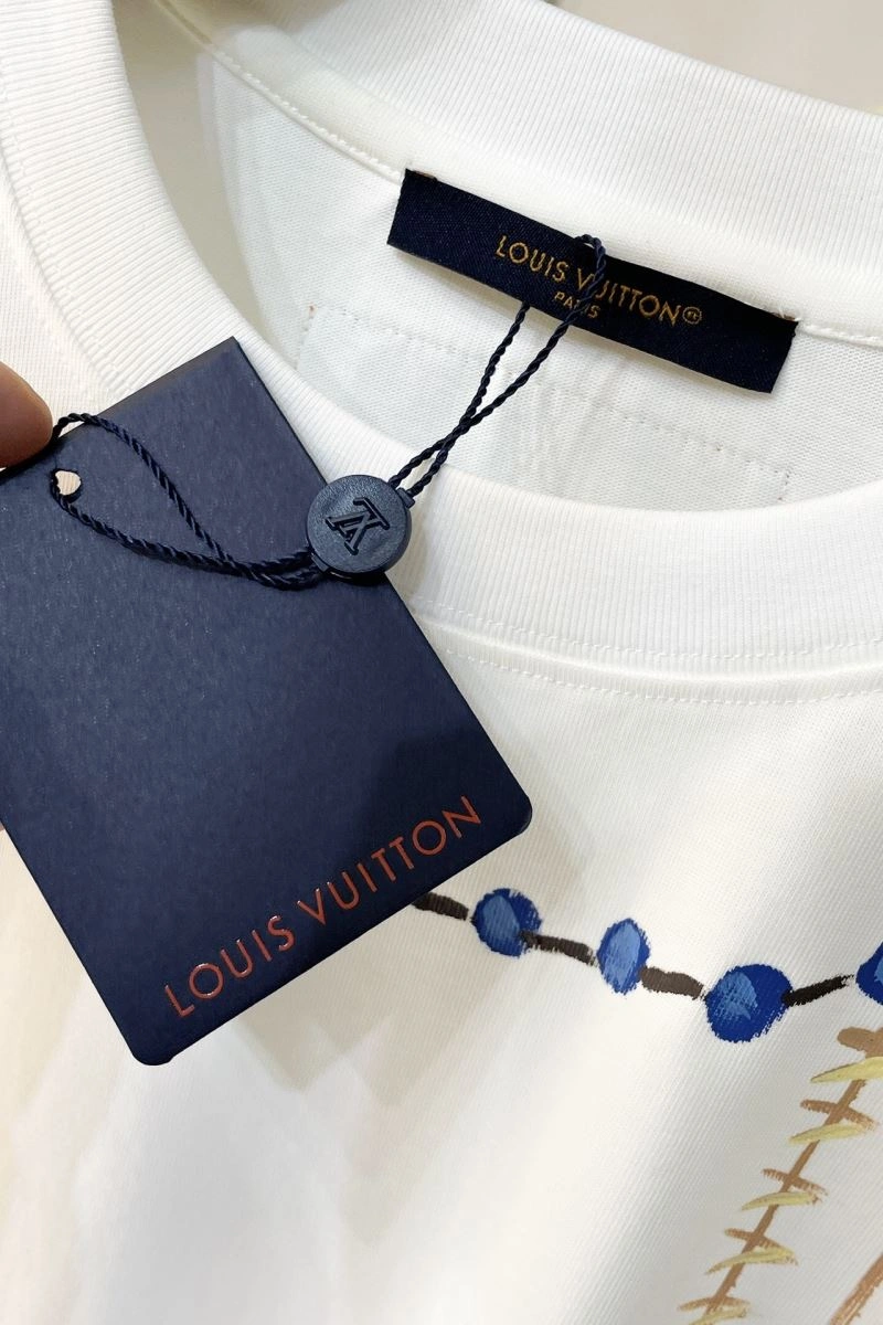 High fidelity Louis Vuitton T-Shirts