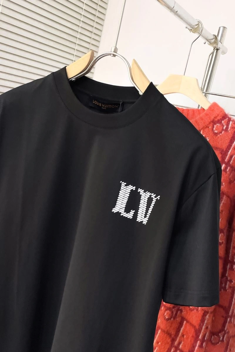 Factory-made Louis Vuitton T-Shirts