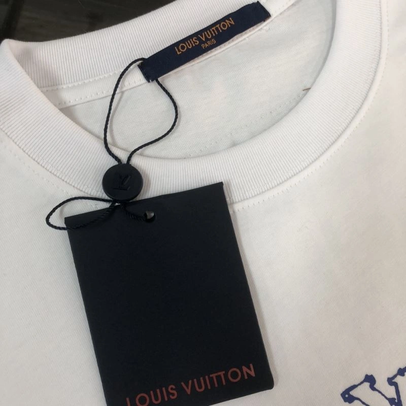 Low-cost Louis Vuitton T-Shirts