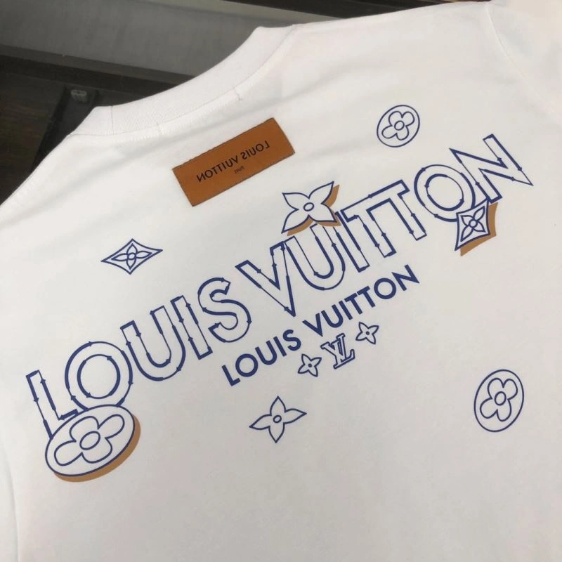 Low-cost Louis Vuitton T-Shirts