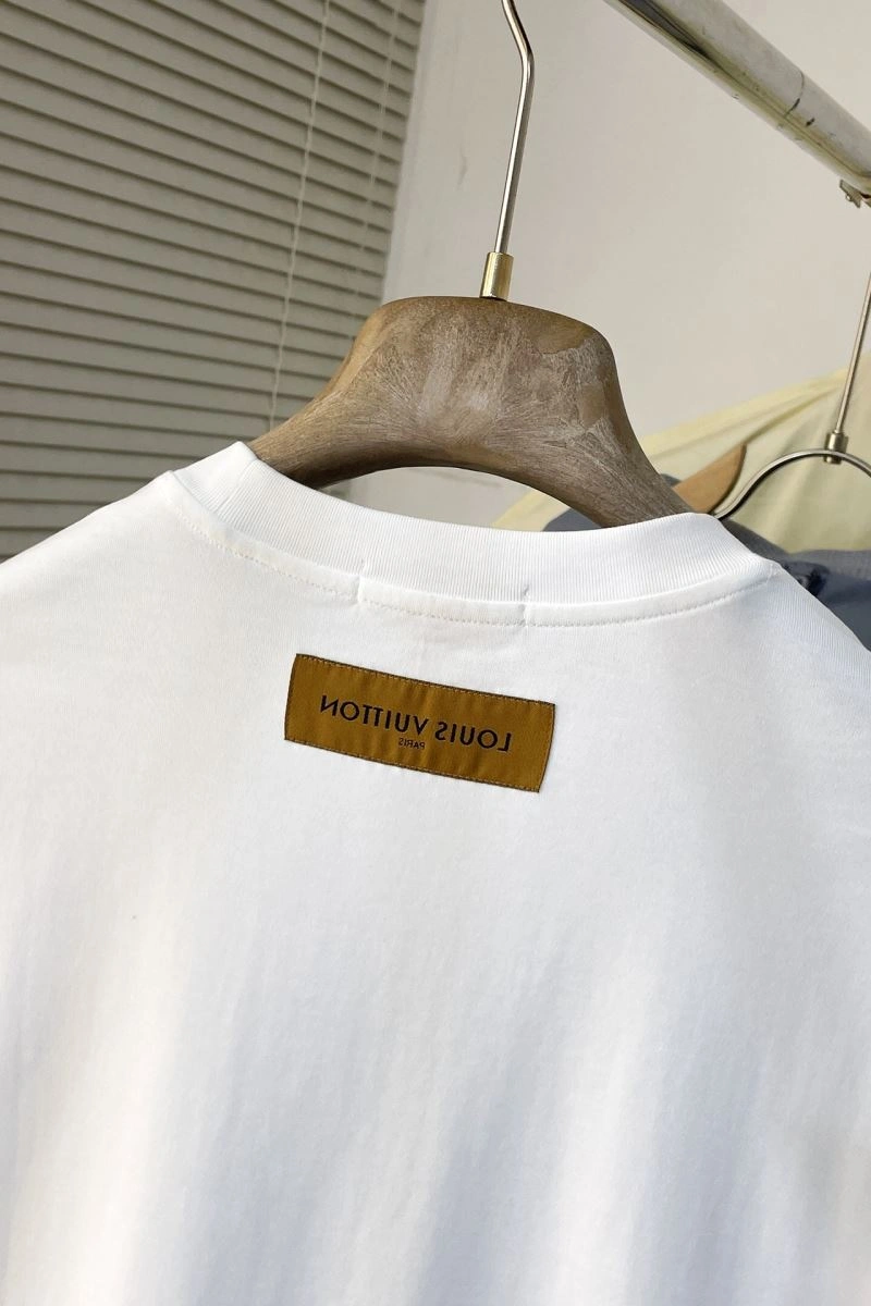 Bargain Louis Vuitton T-Shirts