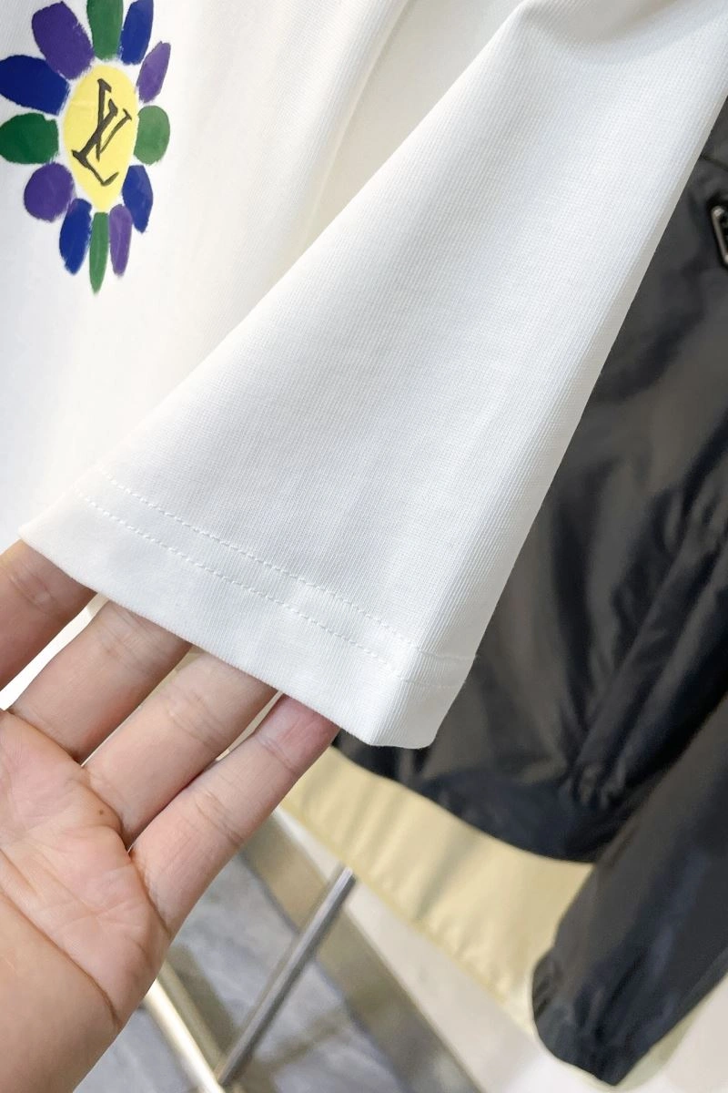 Bargain Louis Vuitton T-Shirts
