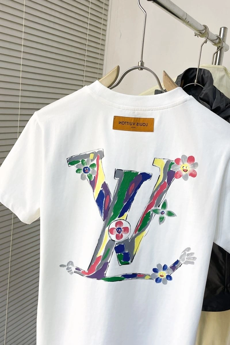 Bargain Louis Vuitton T-Shirts