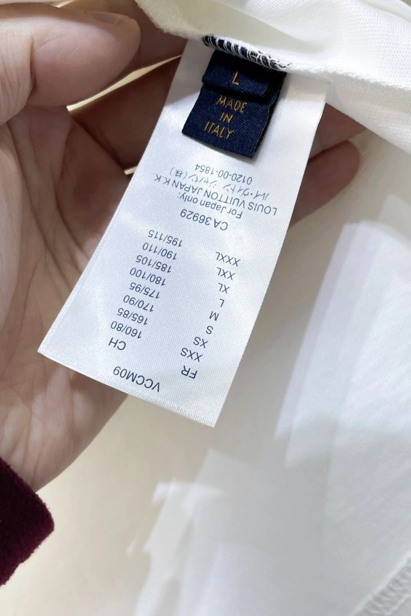Bargain Louis Vuitton T-Shirts