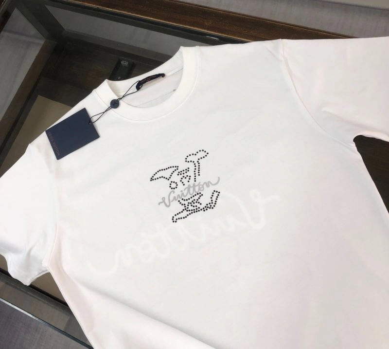 Top match Louis Vuitton T-Shirts