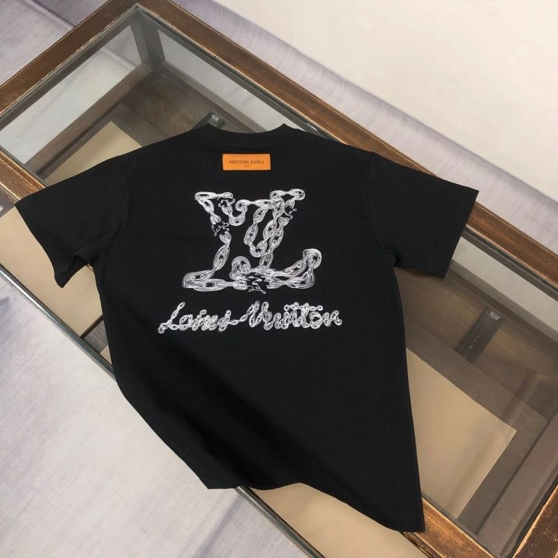 Accurate model Louis Vuitton T-Shirts