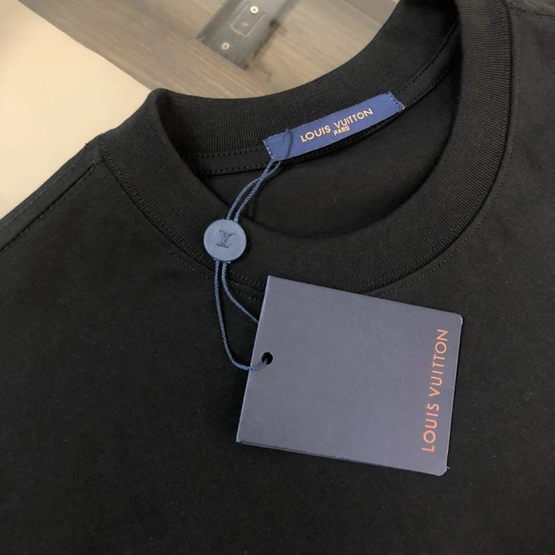 High fidelity Louis Vuitton T-Shirts
