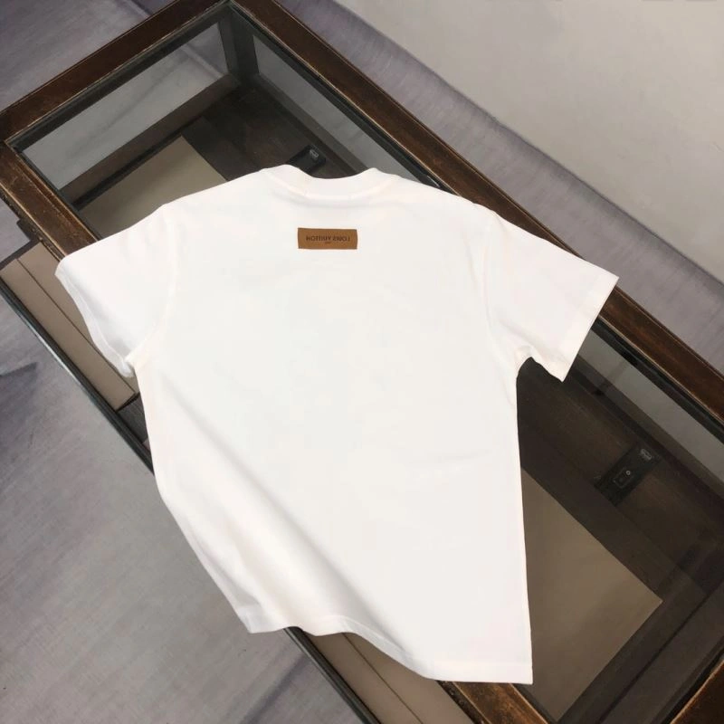 Indistinguishable Louis Vuitton T-Shirts