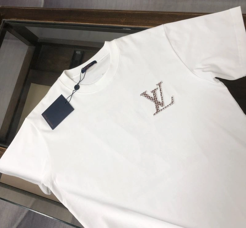 Inexpensive Louis Vuitton T-Shirts