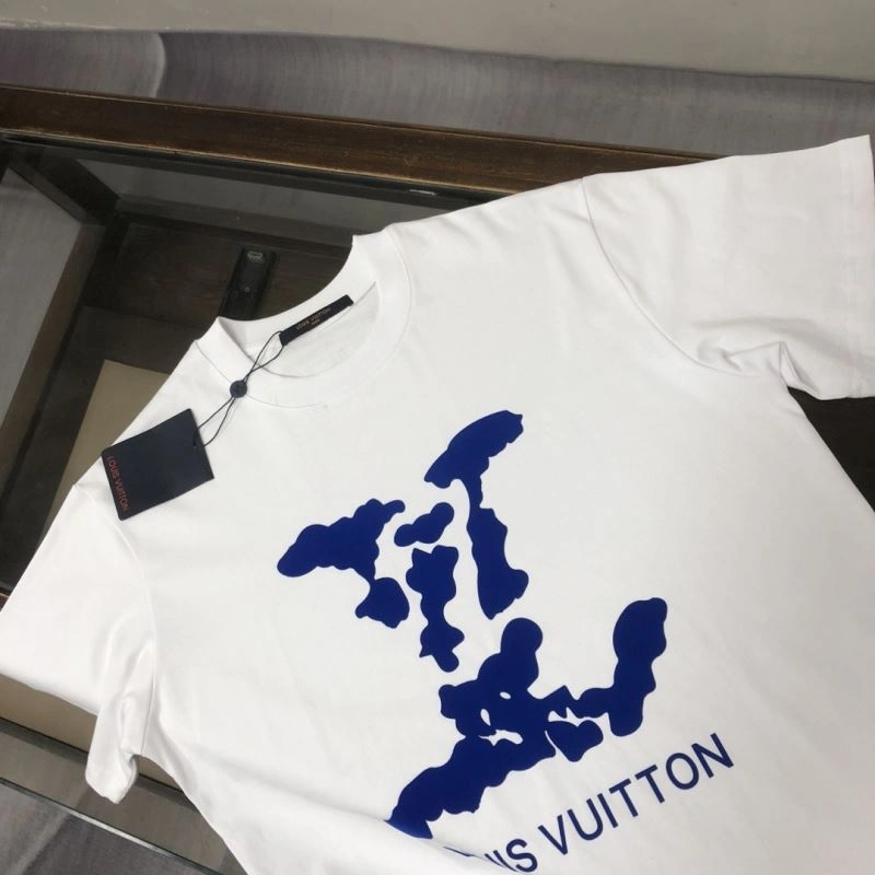 Indistinguishable Louis Vuitton T-Shirts