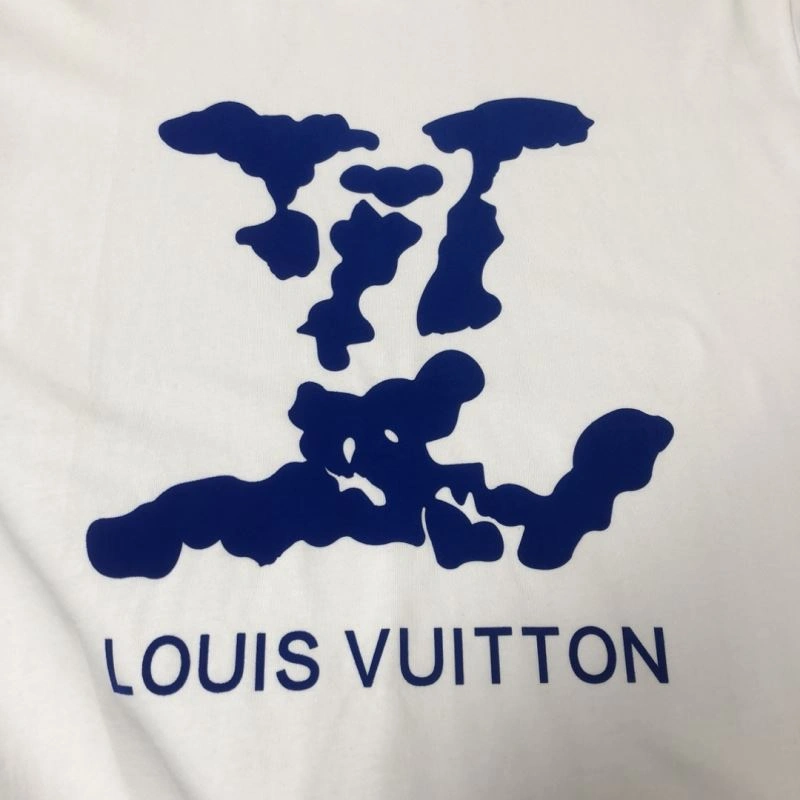 Indistinguishable Louis Vuitton T-Shirts