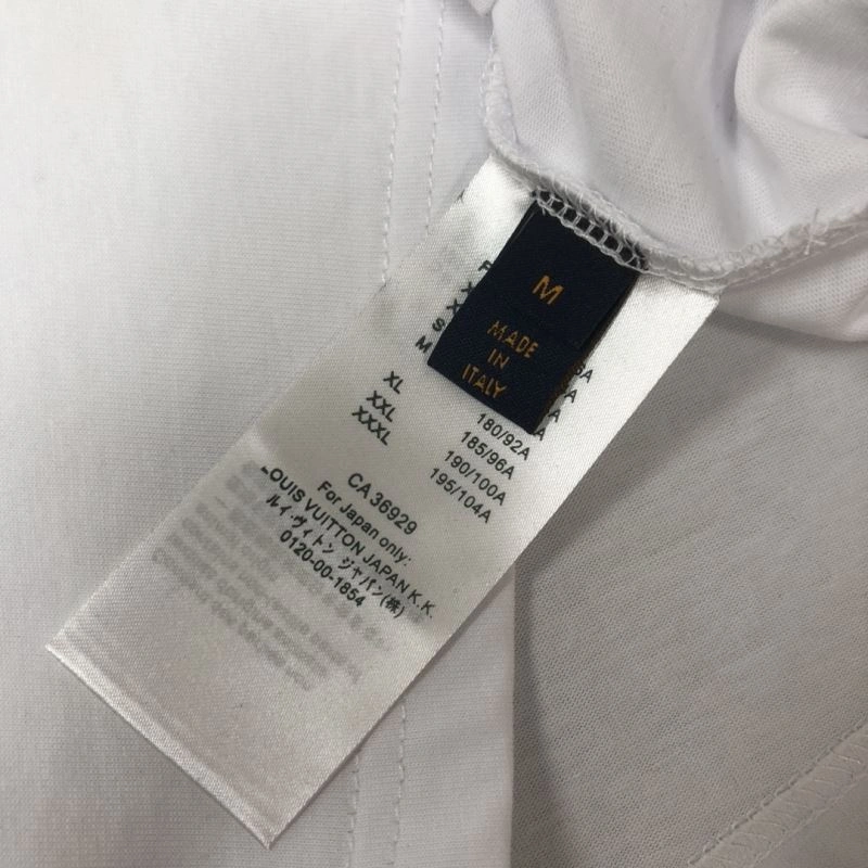 Indistinguishable Louis Vuitton T-Shirts