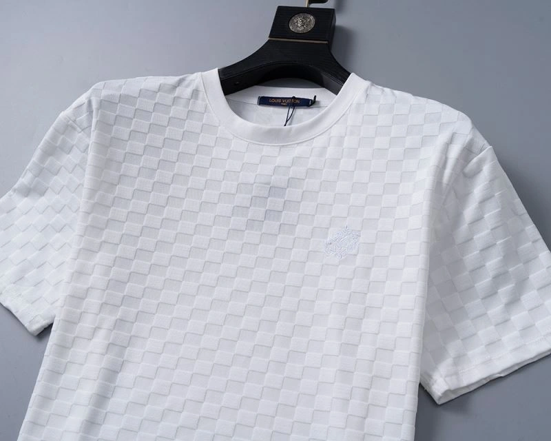 Top match Louis Vuitton T-Shirts