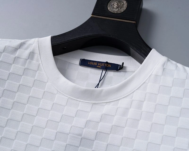 Top match Louis Vuitton T-Shirts