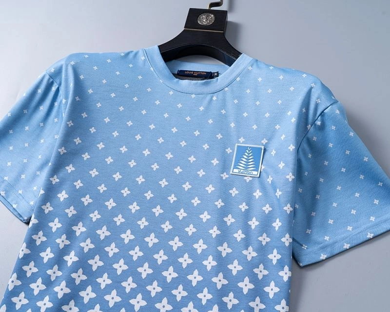 Low-cost Louis Vuitton T-Shirts
