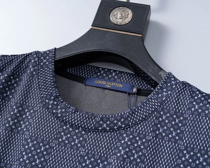 High fidelity Louis Vuitton T-Shirts