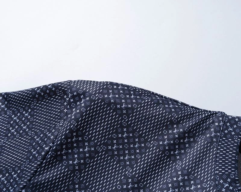 High fidelity Louis Vuitton T-Shirts
