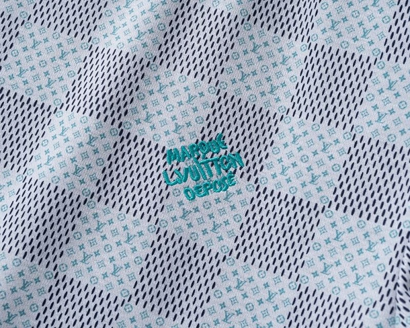 High fidelity Louis Vuitton T-Shirts