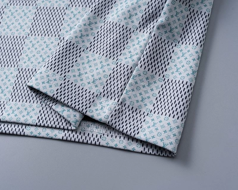 High fidelity Louis Vuitton T-Shirts