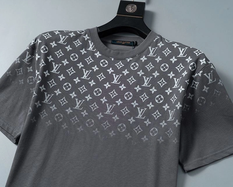 Reasonably priced Louis Vuitton T-Shirts