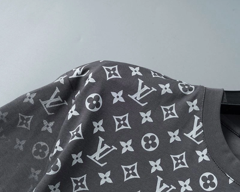 Reasonably priced Louis Vuitton T-Shirts