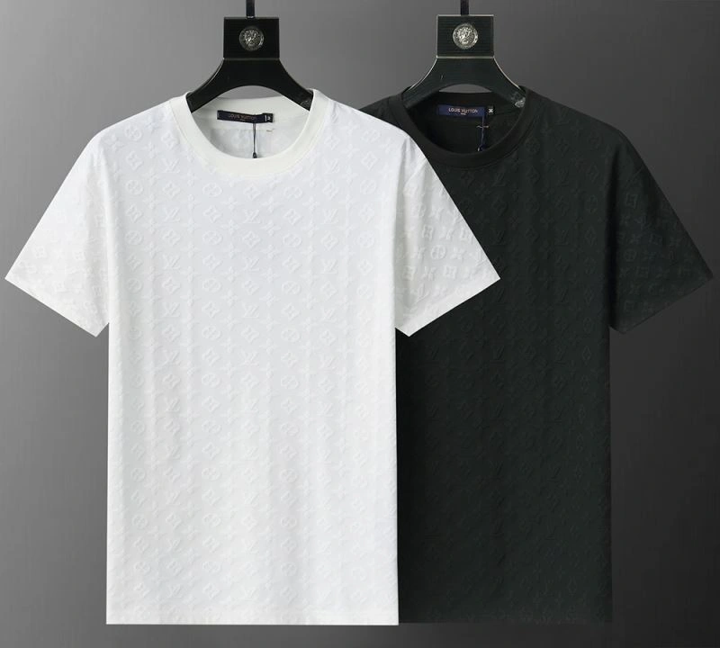Accurate model Louis Vuitton T-Shirts