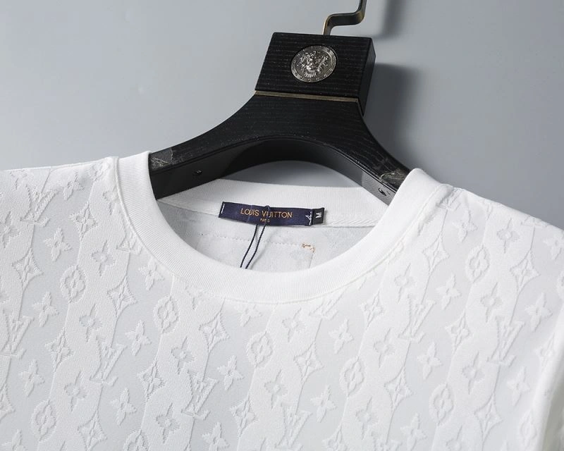 Exact replica Louis Vuitton T-Shirts