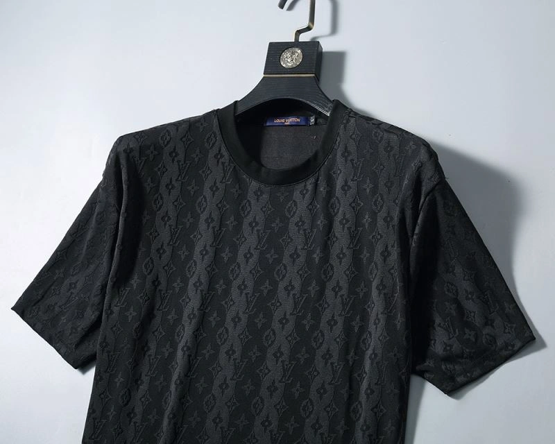 High accuracy Louis Vuitton T-Shirts