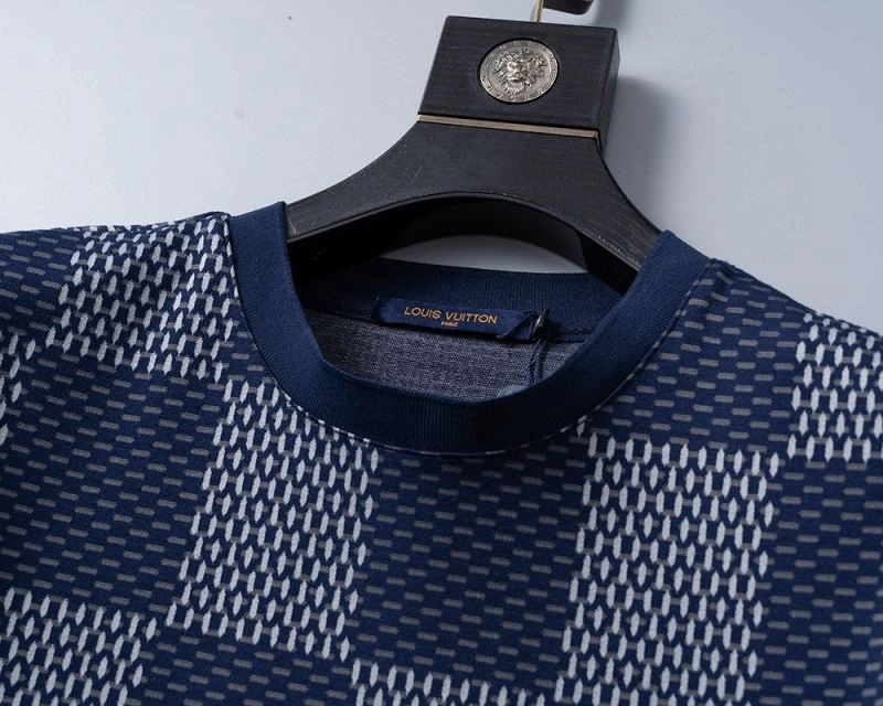 High accuracy Louis Vuitton T-Shirts