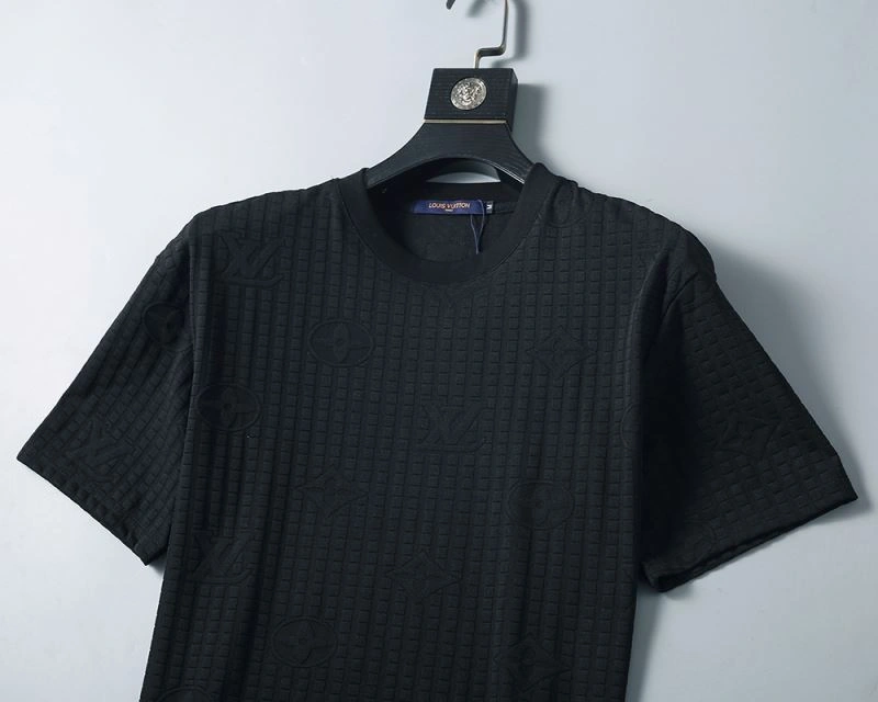 Low-cost Louis Vuitton T-Shirts