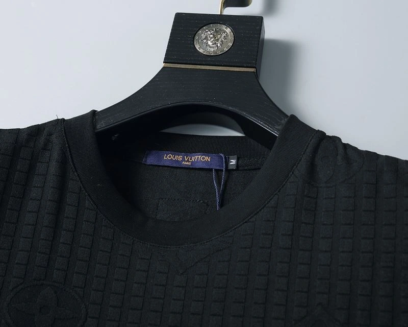 Low-cost Louis Vuitton T-Shirts
