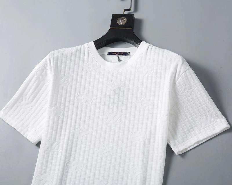 Low-cost Louis Vuitton T-Shirts