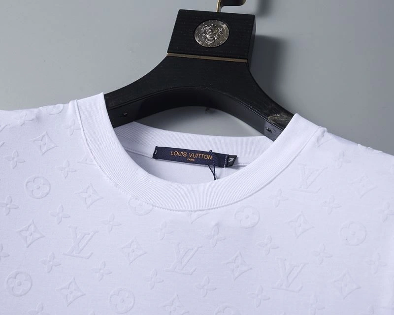 Inexpensive Louis Vuitton T-Shirts